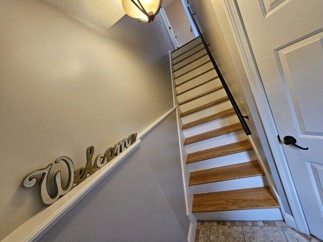 condo with 2 bedroom, Ludlow MA ES102923099