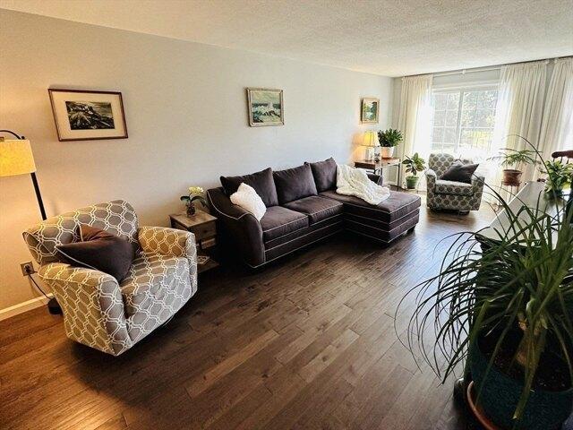 condo with 2 bedroom, Ludlow MA ES103709724