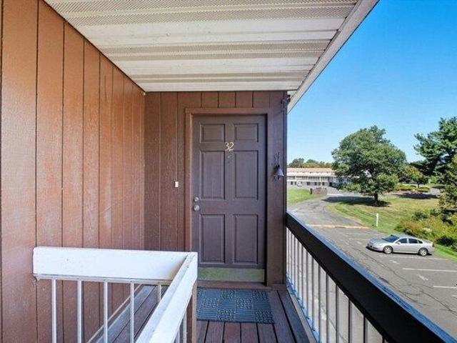 condo with 2 bedroom, Ludlow MA ES103100600