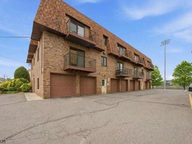 condo with 2 bedroom, Lyndhurst NJ DS102217334