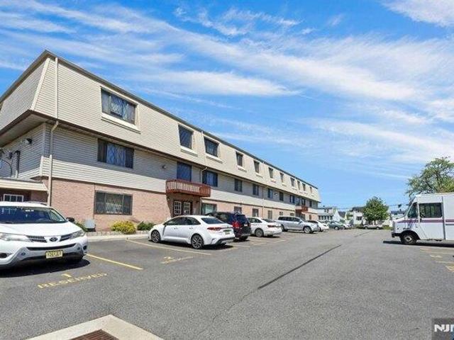 condo with 2 bedroom, Lyndhurst NJ DS102218178