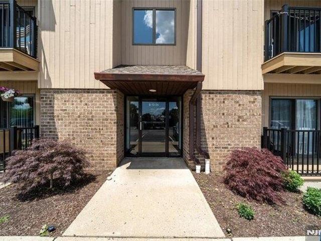 condo with 2 bedroom, Lyndhurst NJ DS102315541