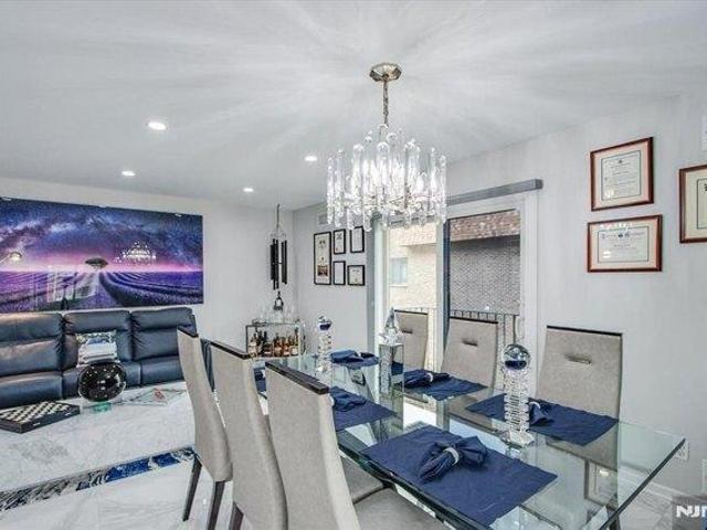 condo with 2 bedroom, Lyndhurst NJ ES105144358