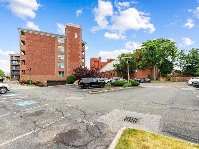 condo with 2 bedroom, Lynn MA ES104078599