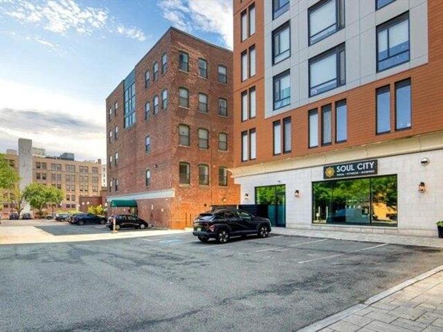 condo with 2 bedroom, Lynn MA ES104234973