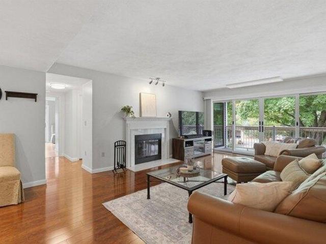 condo with 2 bedroom, Lynnfield MA DLS103128613