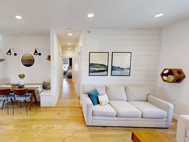 condo with 2 bedroom, m MA DLS101801218