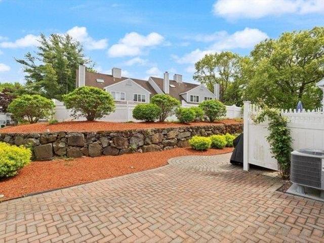 condo with 2 bedroom, m MA DS104115557