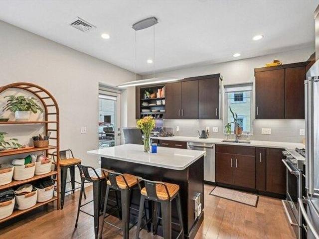 condo with 2 bedroom, m MA DS104295493