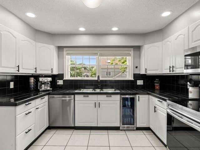 condo with 2 bedroom, m MA DS104374299