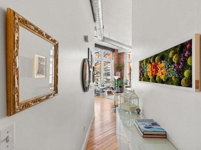 condo with 2 bedroom, m MA ES104352662