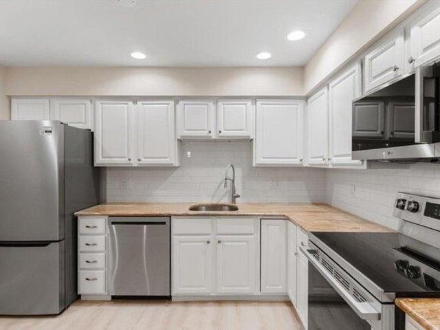 condo with 2 bedroom, m MA ES104571295