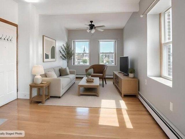 condo with 2 bedroom, m MA ES104907272