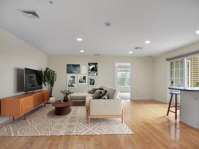 condo with 2 bedroom, m NH DLS102593263