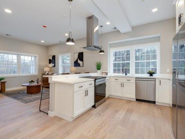 condo with 2 bedroom, m NH ES104076541