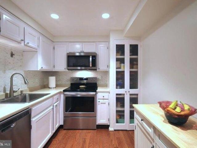 condo with 2 bedroom, McLean VA ES104902534