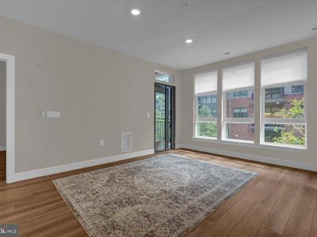 condo with 2 bedroom, McLean VA ES104908894
