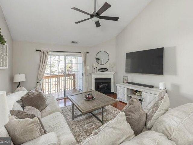 condo with 2 bedroom, Mantua NJ DS102212012