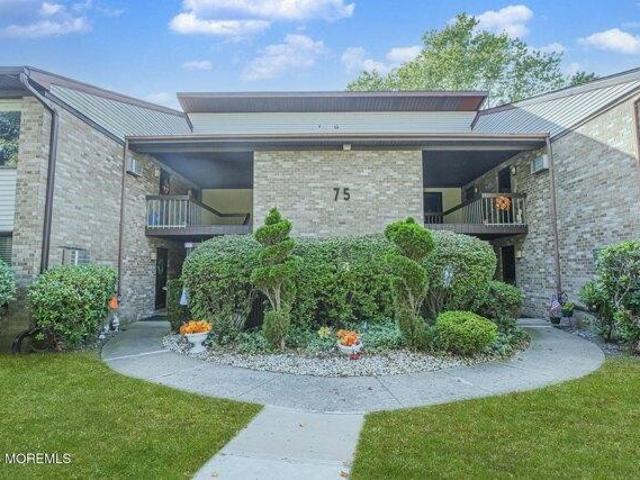 condo with 2 bedroom, Manalapan NJ DLS102562210