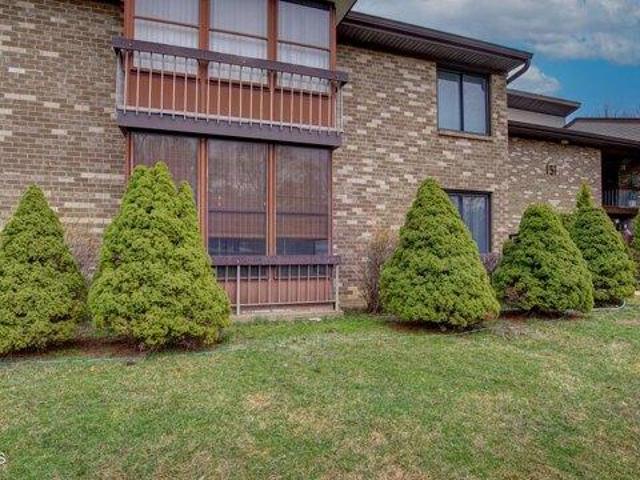 condo with 2 bedroom, Manalapan NJ DS101899254