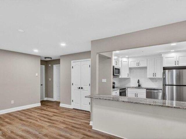 condo with 2 bedroom, Manalapan NJ DS102728104