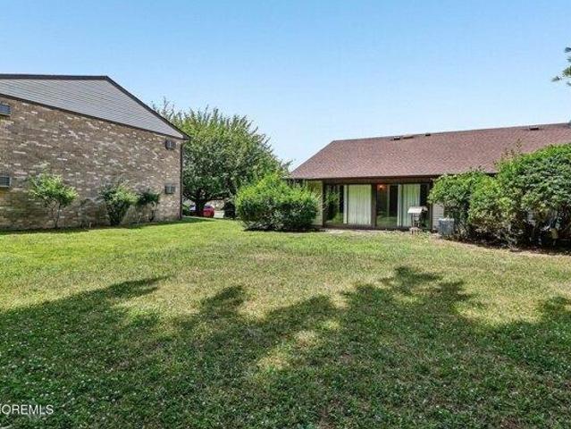 condo with 2 bedroom, Manalapan NJ ES104604550