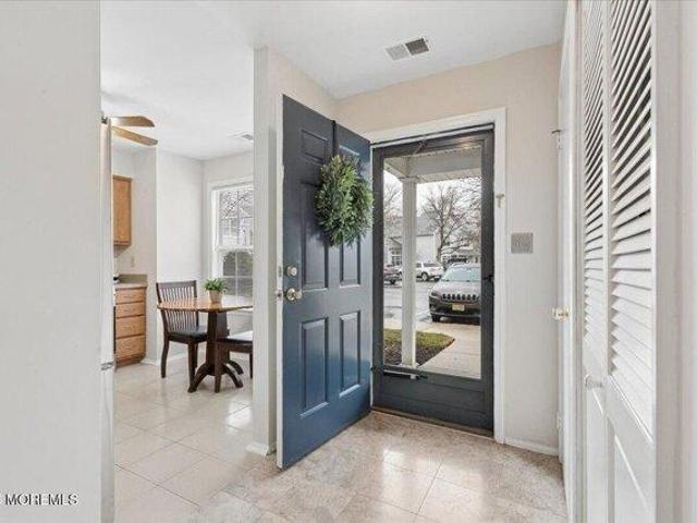 condo with 2 bedroom, Manalapan NJ ES104850931