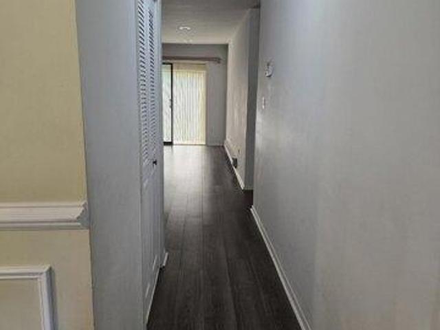 condo with 2 bedroom, Manalapan NJ ES104853276
