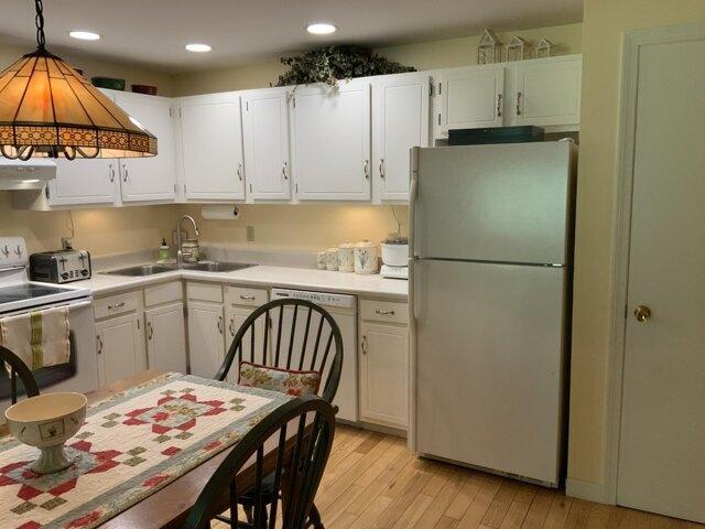 condo with 2 bedroom, Manchester ME ES104514484