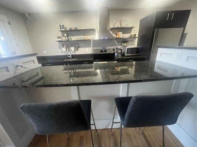condo with 2 bedroom, Manchester NH DLS102343610