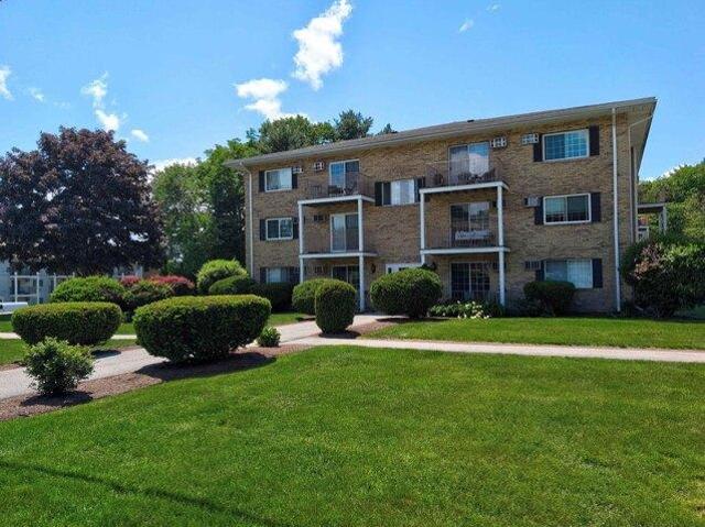 condo with 2 bedroom, Manchester NH DLS103036017