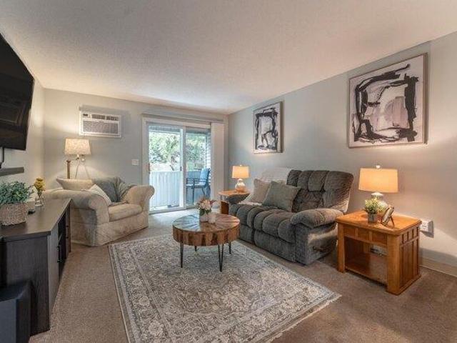condo with 2 bedroom, Manchester NH DS104111998