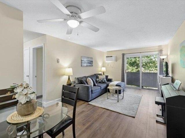 condo with 2 bedroom, Manchester NH DS104233622