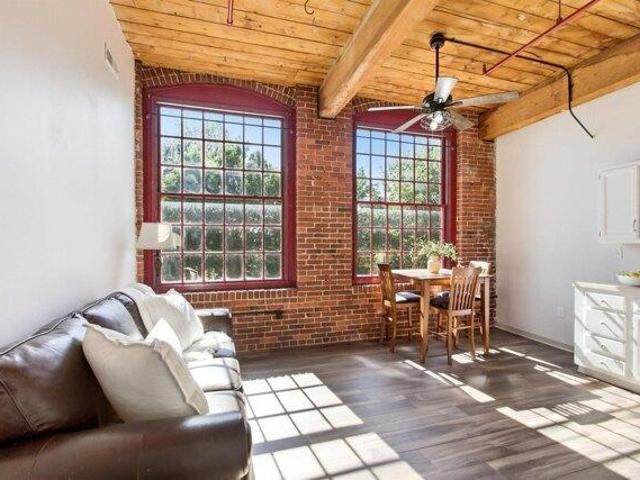condo with 2 bedroom, Manchester NH DS103444552