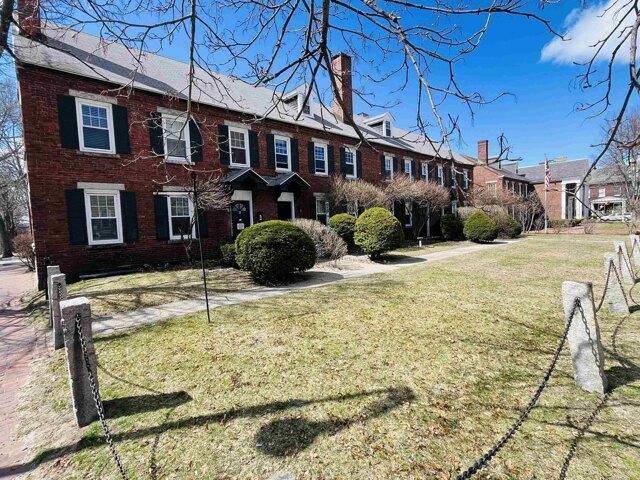 condo with 2 bedroom, Manchester NH DS103852032