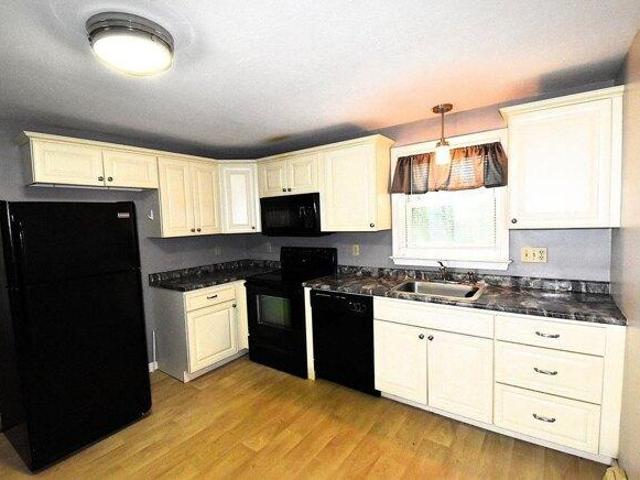 condo with 2 bedroom, Manchester NH DS103885790