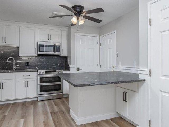 condo with 2 bedroom, Manchester NH ES104008997