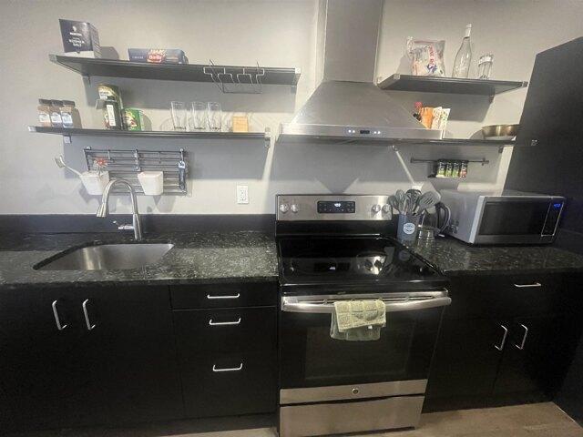 condo with 2 bedroom, Manchester NH ES102822837