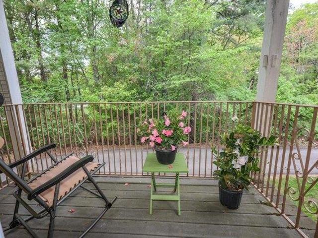 condo with 2 bedroom, Manchester NH ES103444808