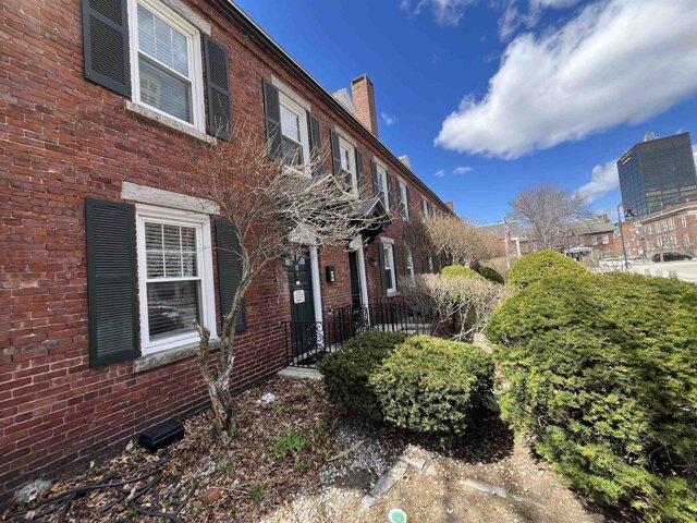 condo with 2 bedroom, Manchester NH ES103852032