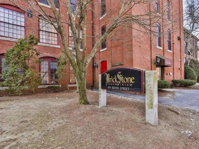 condo with 2 bedroom, Manchester NH ES103927854