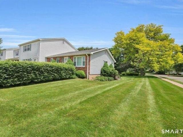 condo with 2 bedroom, Manchester CT DS104190685