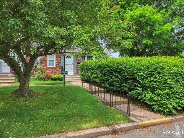 condo with 2 bedroom, Manchester CT ES103885993