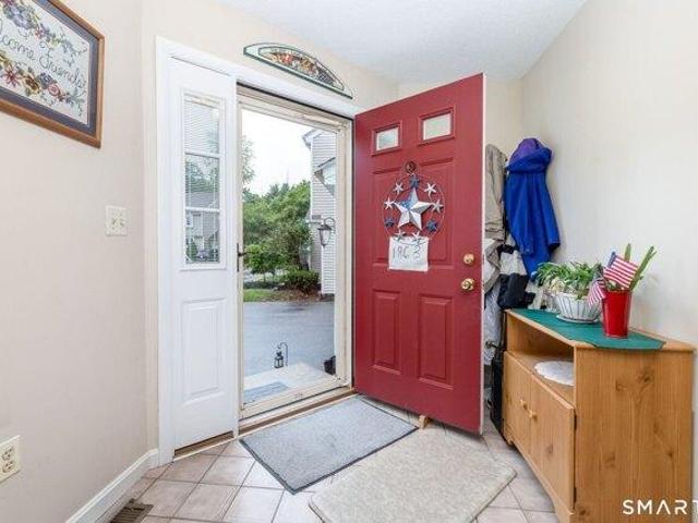 condo with 2 bedroom, Manchester CT ES103968422