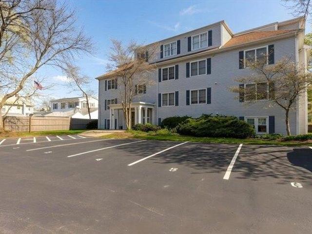 condo with 2 bedroom, Mansfield MA DS101999462