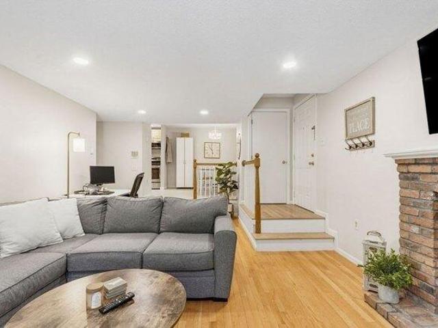 condo with 2 bedroom, Mansfield MA DS103189538