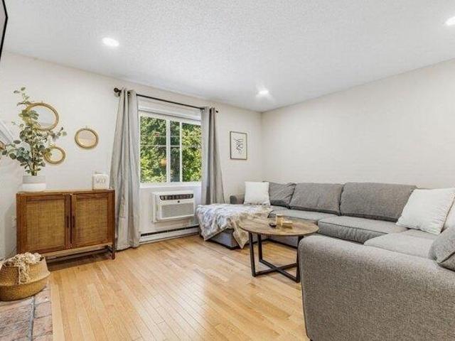 condo with 2 bedroom, Mansfield MA ES103189538