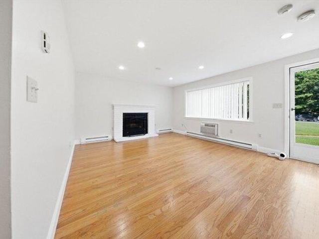 condo with 2 bedroom, Mansfield MA ES105109505