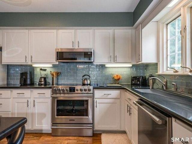 condo with 2 bedroom, Madison CT ES105124959