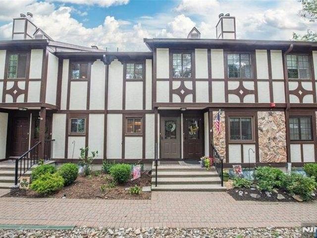 condo with 2 bedroom, Mahwah NJ DS102778533